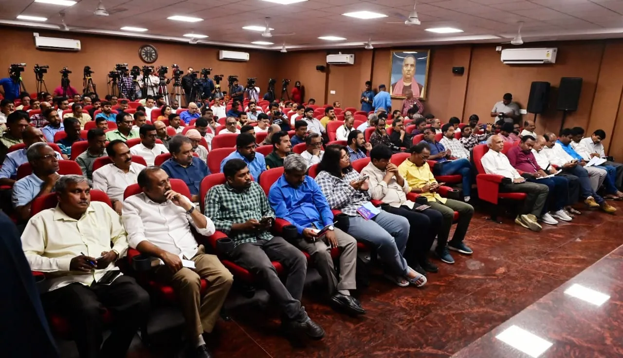 Basheer Bagh: 100 రోజుల పాలన సంతృప్తి నిచ్చింది సీఎం రేవంత్ రెడ్డి ...